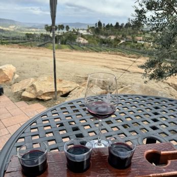 HUNGRY HAWK VINEYARDS & WINERY - Updated September 2025 - 237 Photos ...