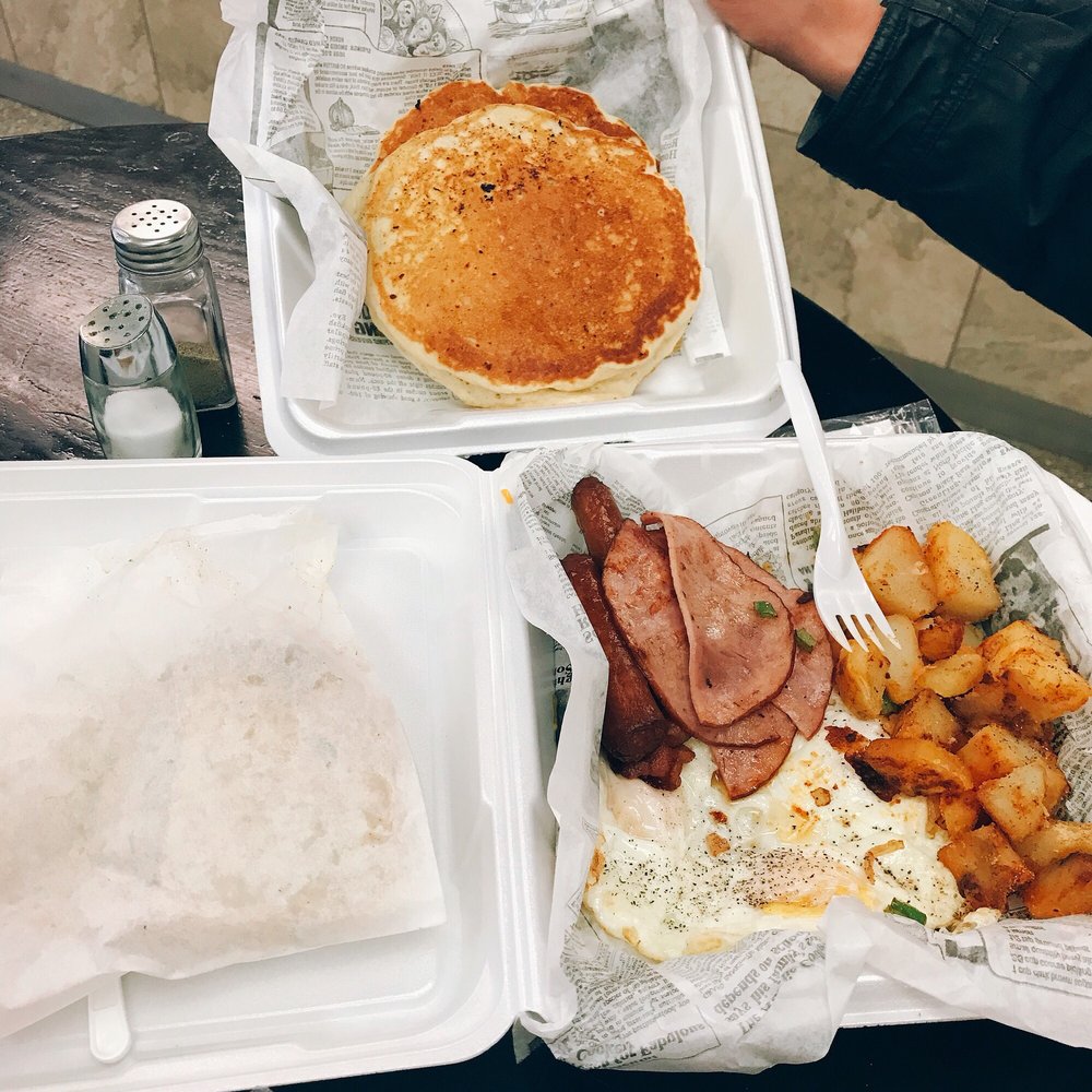 EGGLINTON GRILL - 26 Photos - 2609 Eglinton Avenue West, Toronto ...