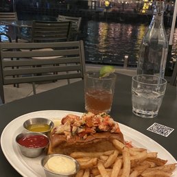 PORTER KITCHEN & DECK - 222 Photos & 149 Reviews - 150 N Riverside Plz ...