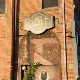 GRIT 2C - Updated December 2025 - 181 Photos & 260 Reviews - 212 S ...
