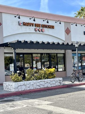 HAPPY BEE KITCHEN - 293 Photos & 131 Reviews - 17901 Pioneer Blvd ...
