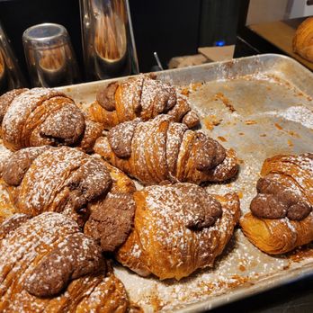 NOA A CAFÉ - Updated June 2024 - 73 Photos & 38 Reviews - 34E 32nd St ...