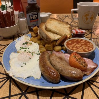 GIRAFFE - Updated December 2025 - 52 Photos & 32 Reviews - Gatwick ...