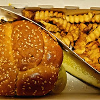 SUPERDAWG DRIVE-IN - Updated November 2024 - 1414 Photos & 2006 Reviews ...