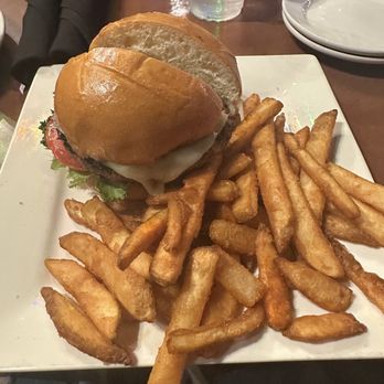 SLANTED TREE KITCHEN & TAPROOM - Updated May 2024 - 577 Photos & 592 ...