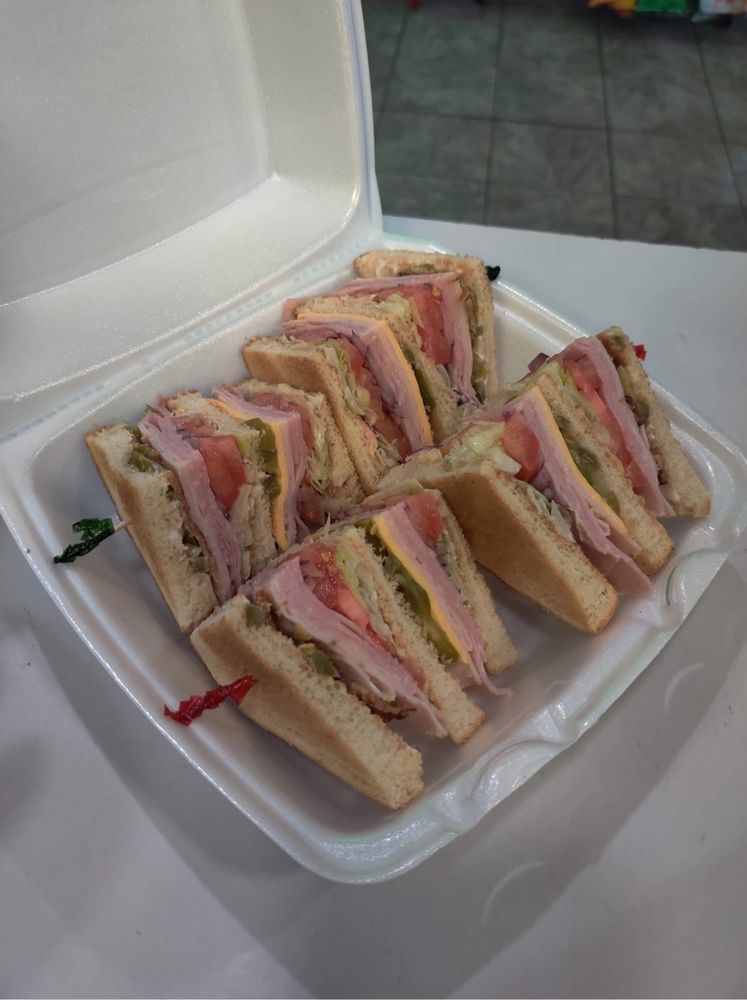 MIDTOWN CAFE & DELI - Updated May 2026 - 22 Photos - 55 Waugh Dr ...