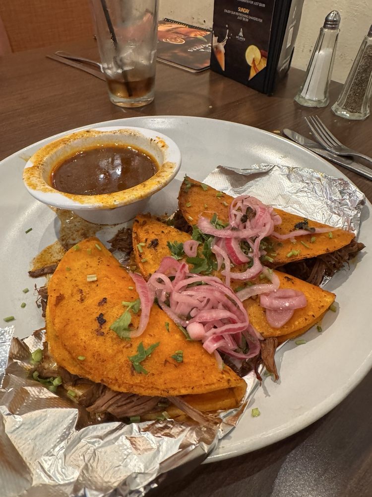 AGAVES BAR & GRILL - Updated June 2026 - 19 Photos & 17 Reviews - 601 S ...
