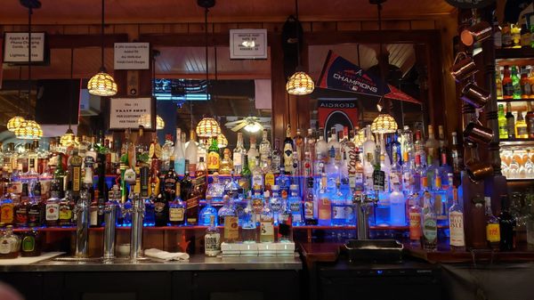 WHISTLE POST TAVERN - 57 Photos & 66 Reviews - 935 Railroad St NW ...
