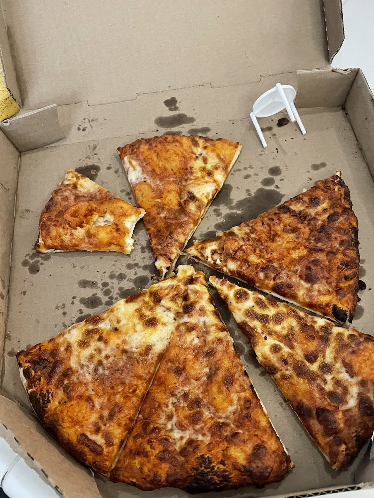 ROUND TABLE PIZZA - Updated December 2025 - 83 Photos & 243 Reviews ...