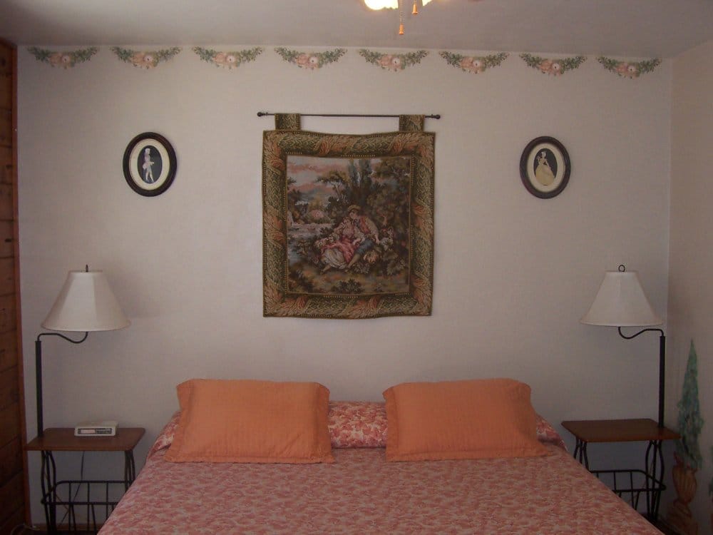 CEDAR LODGE MOTEL - Updated December 2025 - 20 Photos & 26 Reviews ...