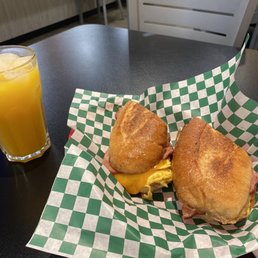 CAIMAN CAFE - Updated January 2026 - 76 Photos & 47 Reviews - 120 SW ...