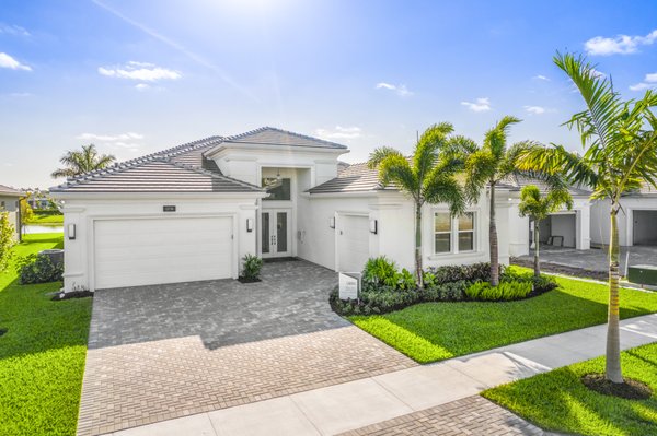 VALENCIA GRAND - Updated December 2025 - 27 Photos - 11219 Sweet Sage ...