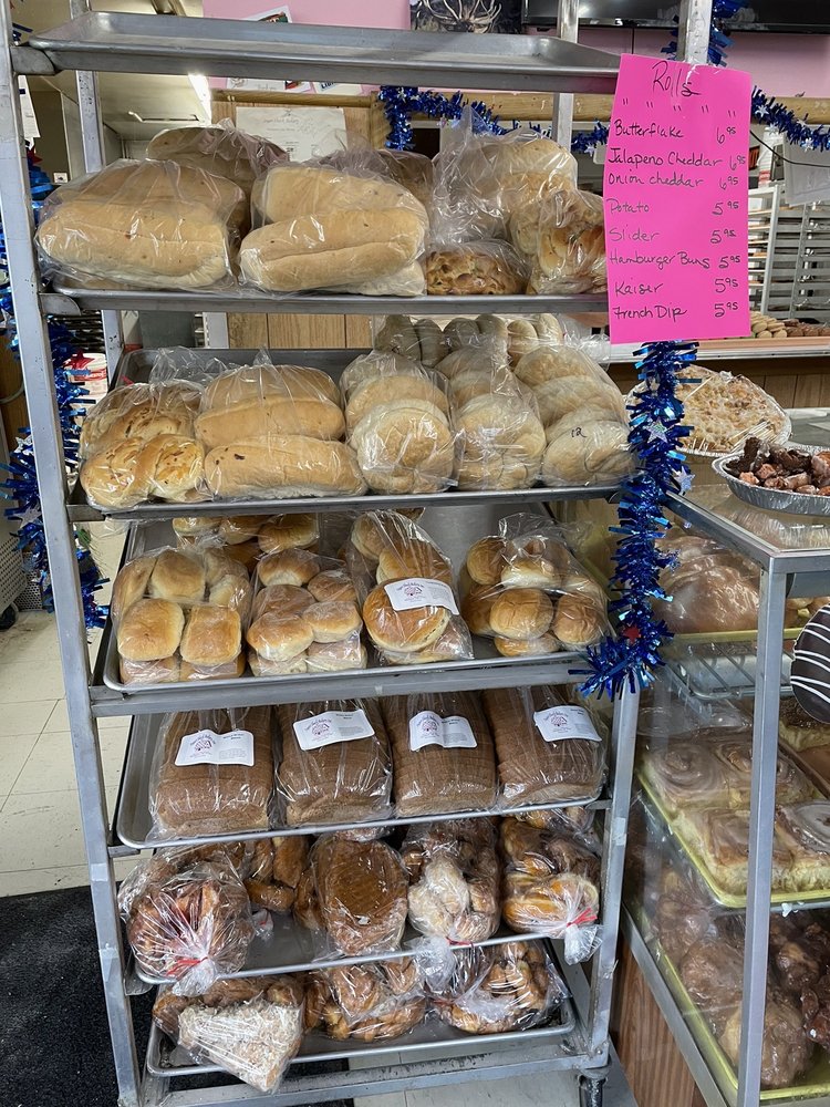 SUGAR SHACK BAKERY - 53 Photos & 120 Reviews - 145 N 3rd St, Reedsport ...