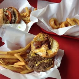 HUNKY’S - Updated April 2025 - 368 Photos & 572 Reviews - 3930 Cedar ...