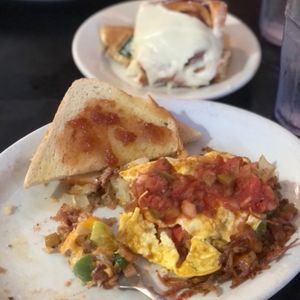 THE LOADING CHUTE - Updated June 2025 - 12 Photos - 114 N 3rd St ...