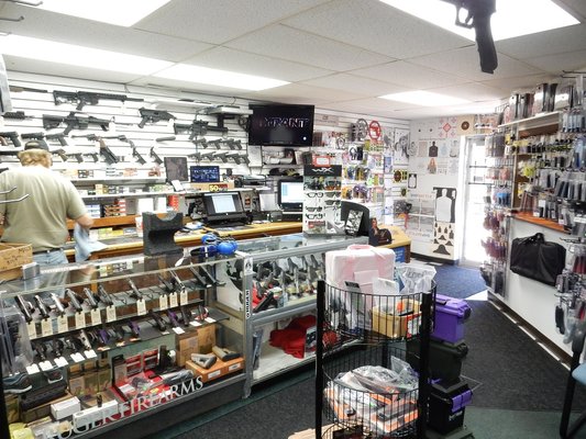 THUNDER ALLEY INDOOR SHOOTING RANGE - Updated June 2026 - 54 Photos ...