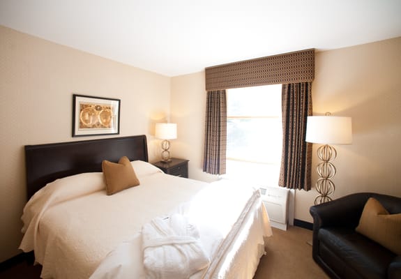 MIT ENDICOTT HOUSE - Updated November 2025 - 30 Photos & 24 Reviews ...