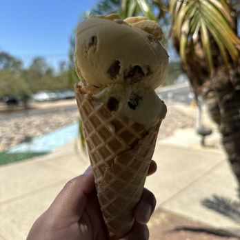 DILLY’S ICE CREAM TRUCK - Updated January 2026 - 112 Photos & 27 ...