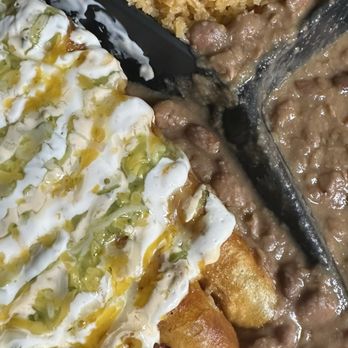 ROLL EM UP TAQUITOS - Updated October 2025 - 108 Photos & 93 Reviews - 19751 Rinaldi St, Los ...