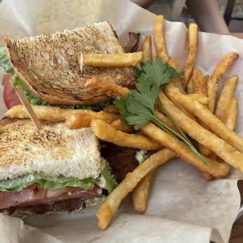 WAVE STREET CAFÉ - Updated December 2024 - 1337 Photos & 1102 Reviews ...