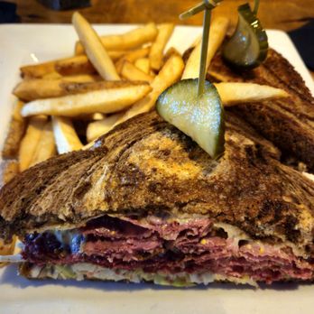 THE CROOKED SPOON GASTROPUB - Updated May 2025 - 887 Photos & 925 ...