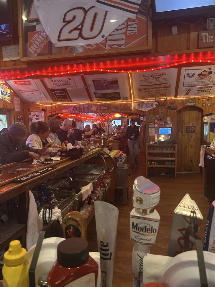 THUNDERBIRD BAR & GRILL - Updated December 2025 - 10 Photos & 17 ...