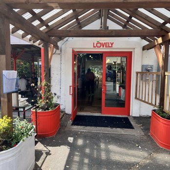 LOVELY - Updated December 2025 - 142 Photos & 126 Reviews - 111 Main St ...