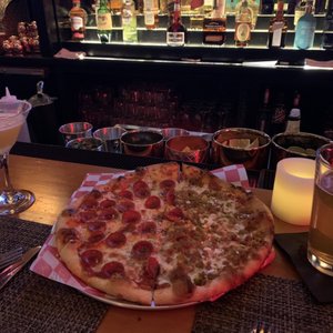 LILY’S BAR PIZZA PATIO - 31 Photos & 17 Reviews - Pizza - 33 ...
