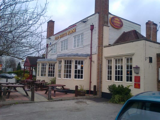 THE OLD WHITE HORSE - Updated February 2025 - South Road, Stourbridge ...