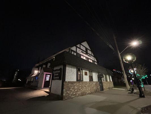 DOMINION HOUSE - Updated May 2026 - 16 Photos & 19 Reviews - 3140 ...