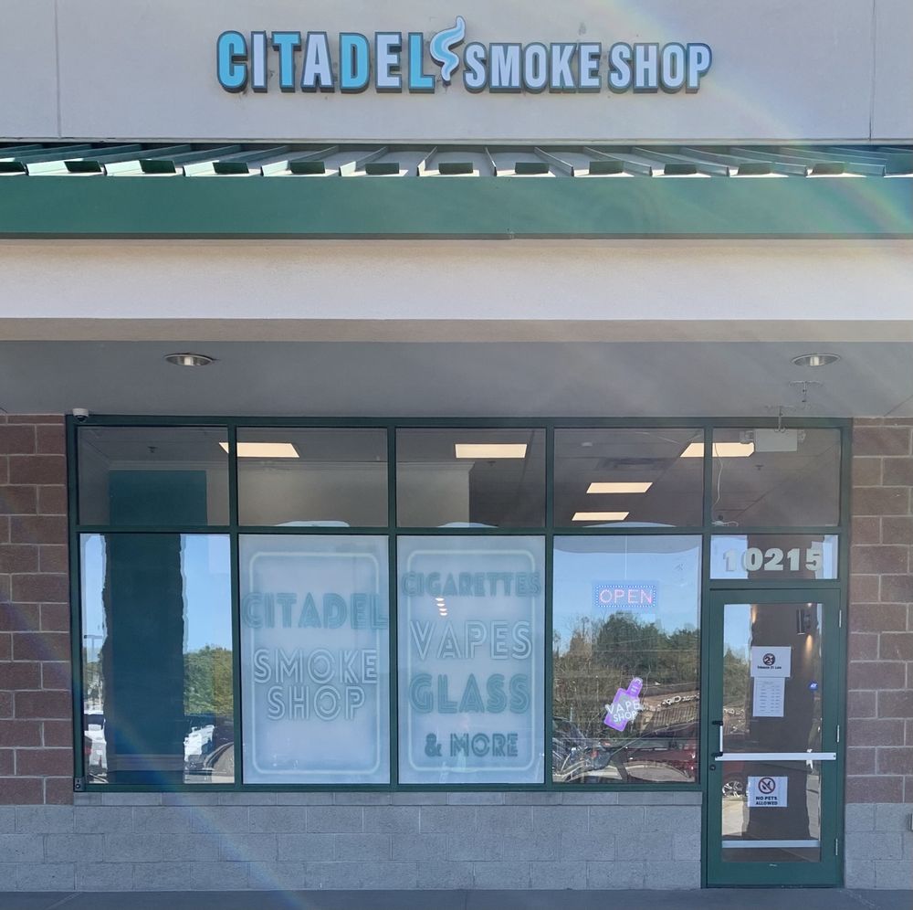 CITADEL SMOKE SHOP - Updated December 2025 - 10215 N Oak Trafficway ...