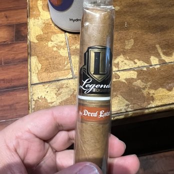 HERF CIGAR LOUNGE - Updated September 2024 - 21 Photos & 10 Reviews - 160 E 4th St, Pittsburg ...