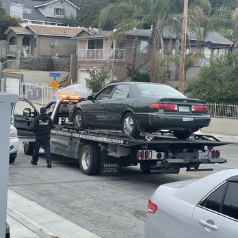 FREEWAY TOWING - Updated June 2024 - 39 Photos & 287 Reviews - 1350 ...