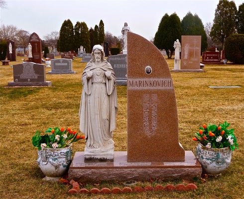 HOLY CROSS CEMETERY & MAUSOLEUM - Updated January 2026 - 20 Photos & 11 ...