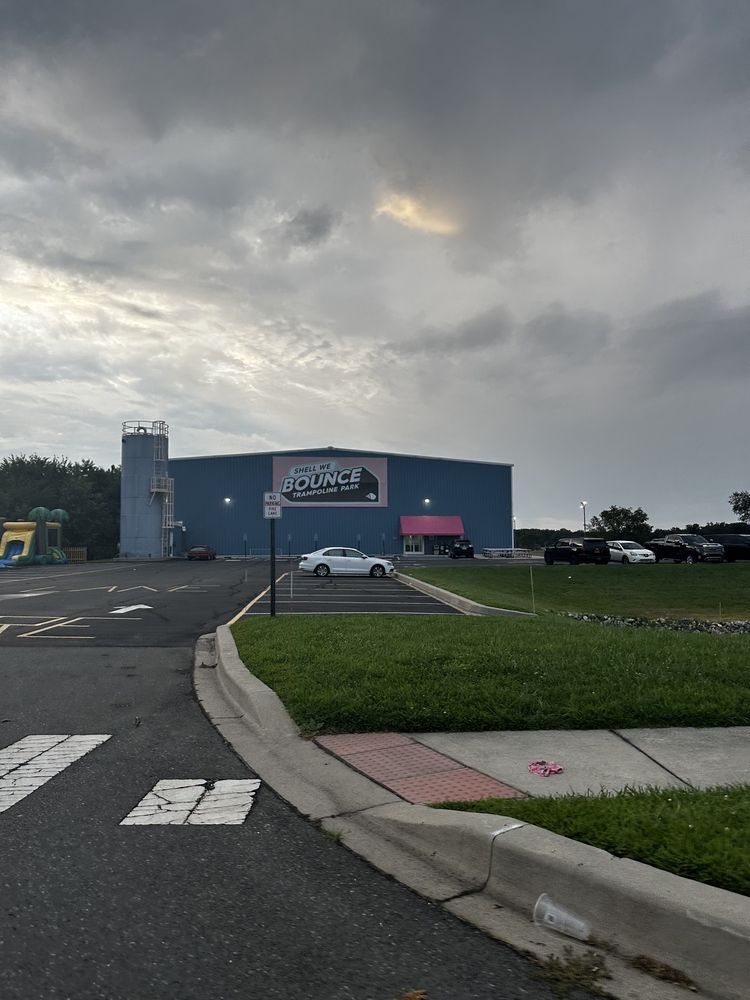 SHELL WE BOUNCE - Updated January 2026 - 85 Photos & 50 Reviews - 32295 ...