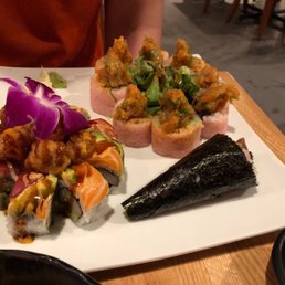 WILD GOJI REVOLVING SUSHI & BAR - Updated October 2025 - 2056 Photos ...
