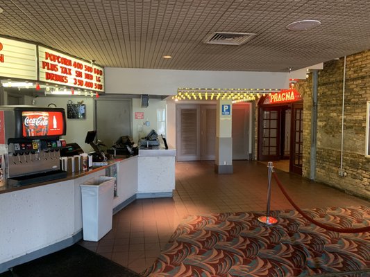 THE MAIN CINEMA - 27 Photos & 71 Reviews - 115 SE Main St, Minneapolis ...