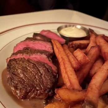 LE SWAN - Updated November 2025 - 238 Photos & 74 Reviews - 892 Queen ...