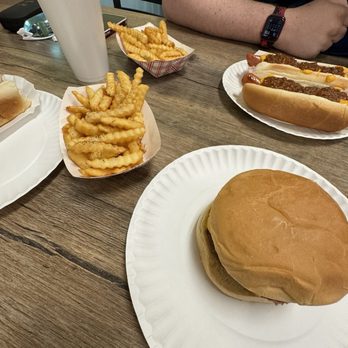 SEASIDE DOGS AND GRILL - Updated February 2025 - 148 Photos & 126 ...
