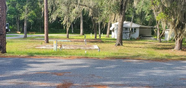 BLUE PARROT CAMPING PARK - Updated August 2025 - 17 Photos - 40840 ...