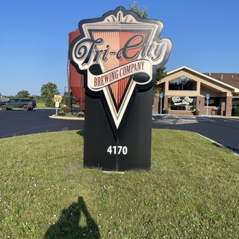 TRI-CITY BREWING COMPANY - Updated January 2026 - 64 Photos & 43 ...
