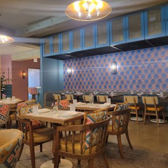 AMBAR - Updated October 2025 - 334 Photos & 70 Reviews - 700 N Clark St ...