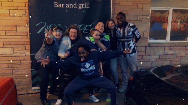 HIGH DIVE BAR AND GRILL - Updated May 2024 - 2621 Sunset Blvd NE ...