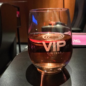 CINEPLEX CINEMAS VARSITY AND VIP - Updated June 2024 - 68 Photos & 108 ...