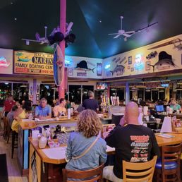 PINCHERS - Updated January 2026 - 559 Photos & 588 Reviews - 2360 W 1st ...