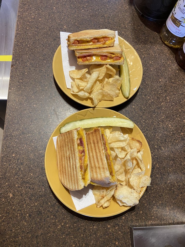 BRIDGE STREET COFFEE & TEA - 89 Photos & 38 Reviews - 23 Fort Thompson ...