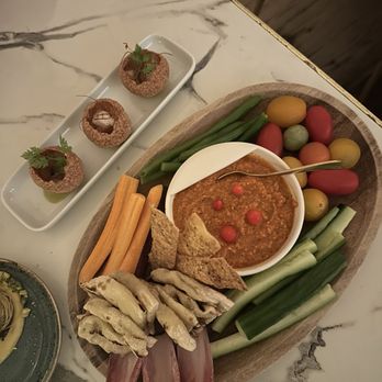 REYNA NEW YORK - Updated March 2025 - 473 Photos & 160 Reviews - 11 E ...