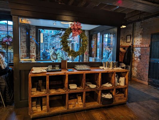 PURE SPIRITS - Updated December 2025 - 553 Photos & 331 Reviews - 17 ...