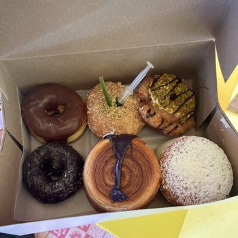FRIENDLY DONUTS - Updated June 2024 - 2807 Photos & 1522 Reviews - 4442 ...