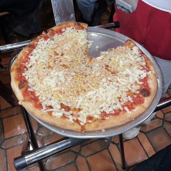 LITTLE VINCENT’S PIZZERIA - Updated December 2024 - 185 Photos & 451 ...